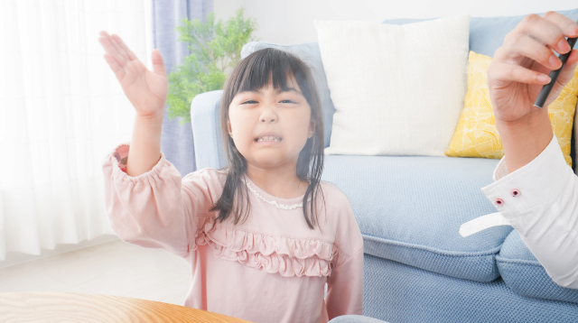Is it Okay to Vape in Front of Kids? Let's Talk About It. - Ray Lozano
